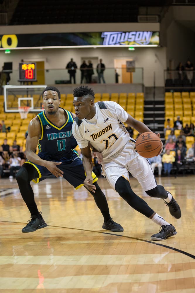 Photos: Towson Men's Basketball Defeats UNCW, 76-60 | Owings Mills, MD ...