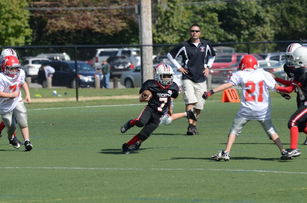 Reading Pop Warner E2 Wins 20-12 over Wakefield | Reading, MA Patch