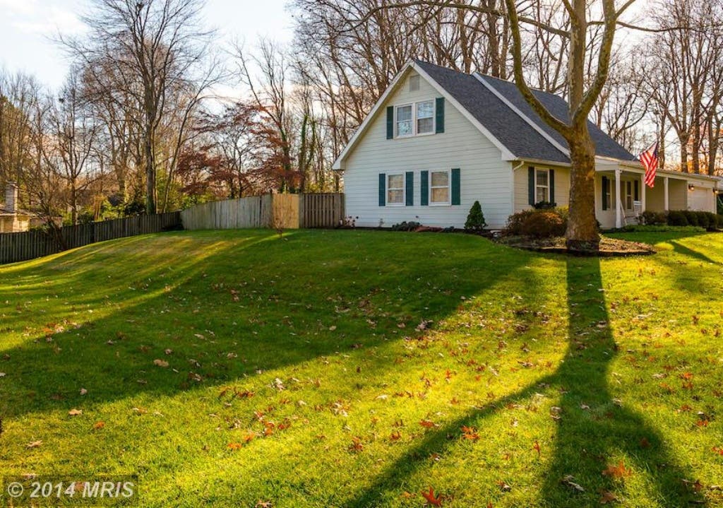 Home Spotlight: $424K Home Offers Skylights, Brick Patio | Crofton, MD ...