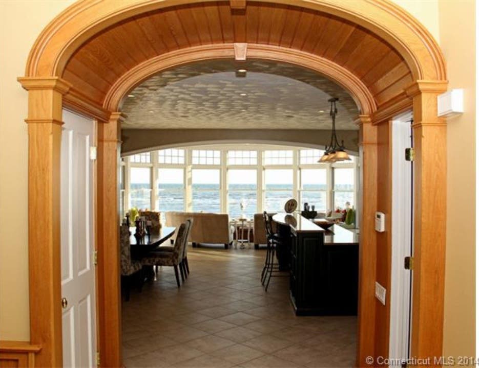 Milford Wow House: 'Gorgeous, Stunning and Amazing' are the Adjectives ...