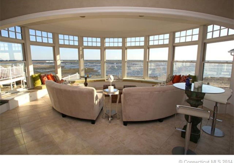 Milford Wow House: 'Gorgeous, Stunning and Amazing' are the Adjectives ...