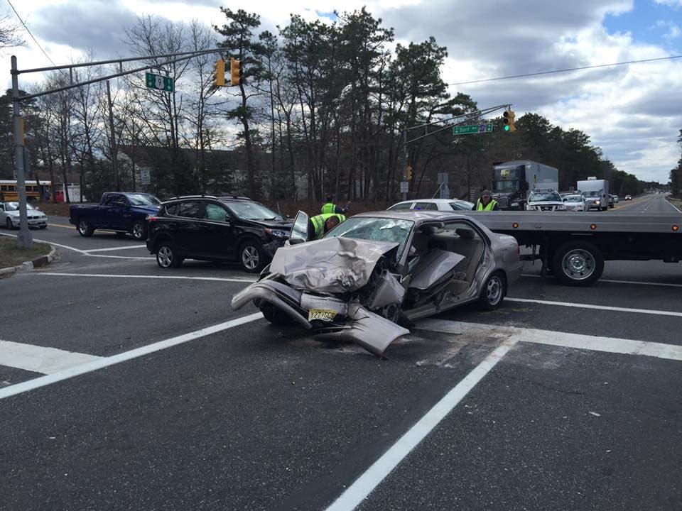 2 Hurt In Route 9 Crash; Beachwood Police Seek Witnesses | Toms River ...