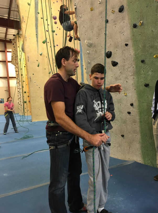 World Famous Blind Adventurer Gives "Rock Climbing" Tips to 14 year old ...