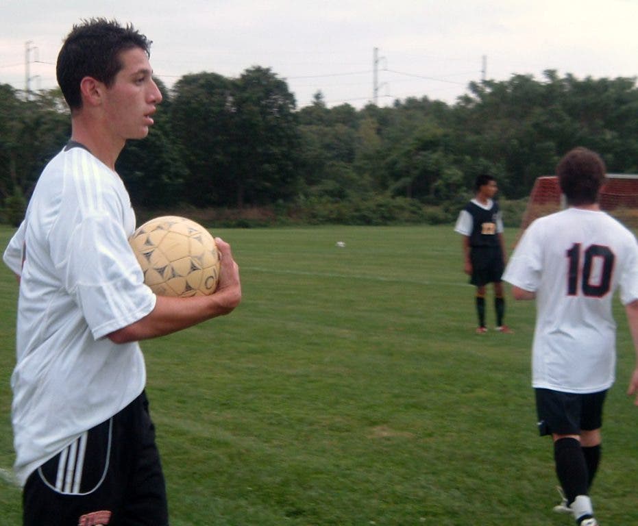Syosset Boys Soccer Ties Uniondale, 4-4 | Syosset, NY Patch