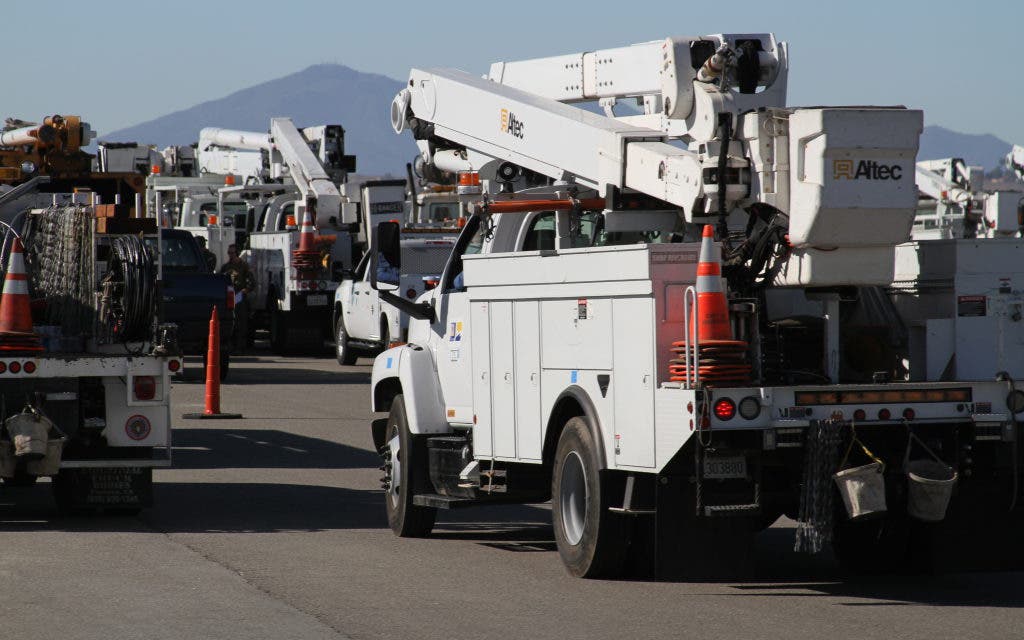 LADWP Trucks, Crews Fly to NYC | Eagle Rock, CA Patch