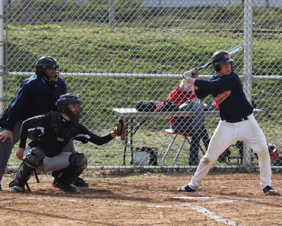 Mineola Baseball Outlasts Manhasset 13-11 | Mineola, NY Patch