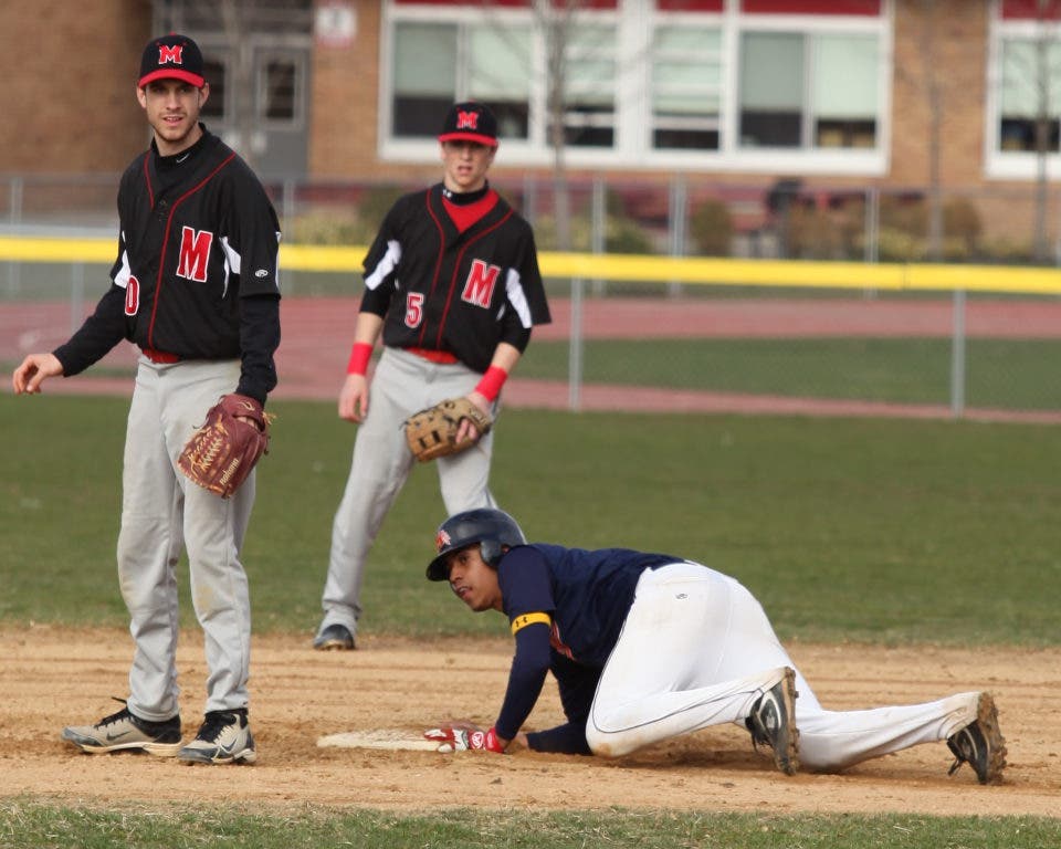 Mineola Baseball Outlasts Manhasset 13-11 | Mineola, NY Patch
