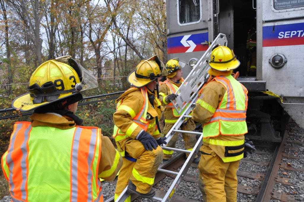 Warminster Fire Dept. in Conjunction with SEPTA Hold Training Exercise ...