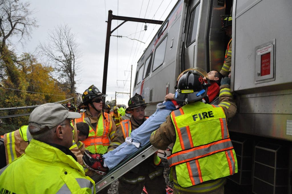 Warminster Fire Dept. in Conjunction with SEPTA Hold Training Exercise ...