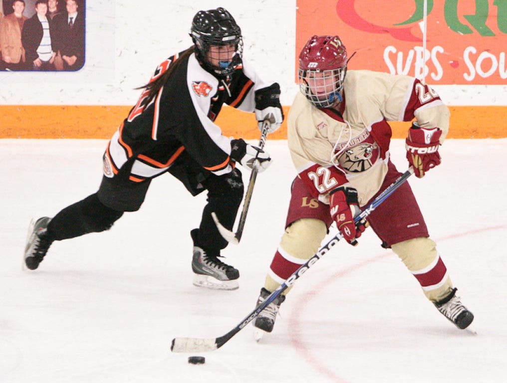 Lakeville South Girl's Hockey Team Defeats Farmington to Advance to ...