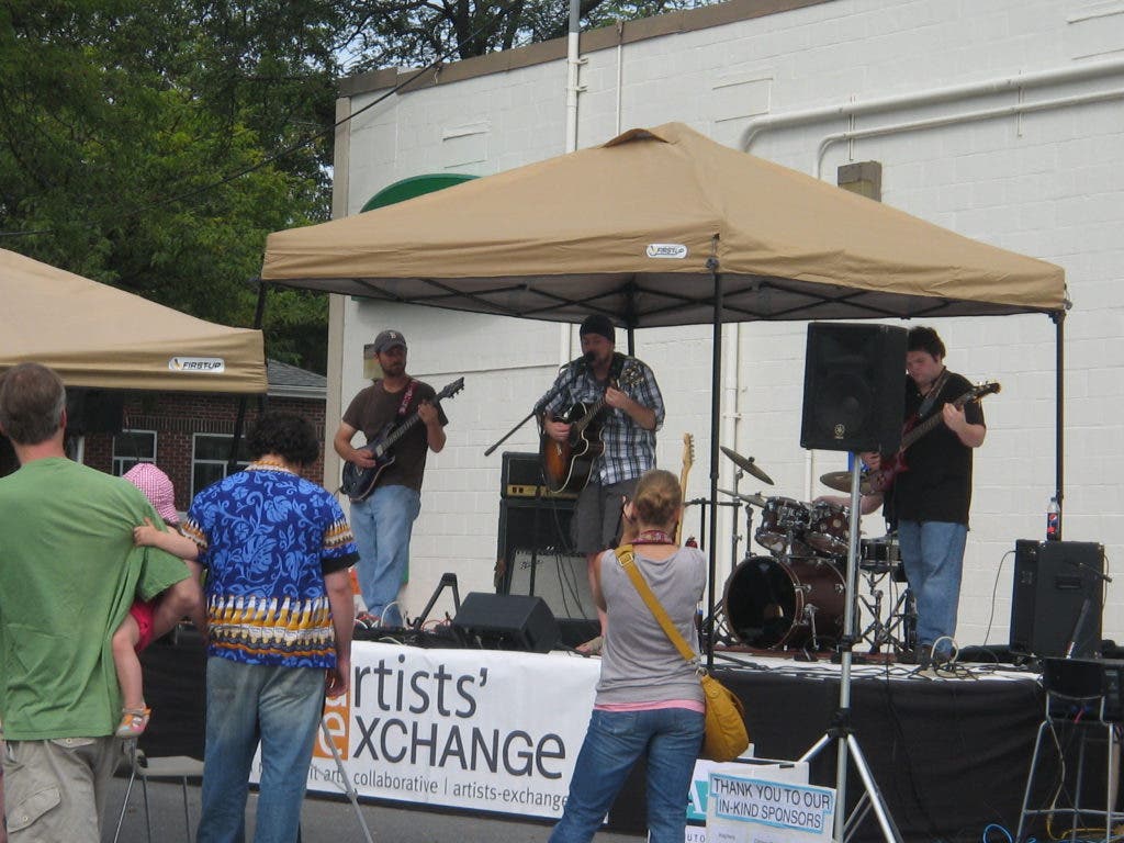 Fall Out of Summer Festival Provides Fun for the Whole Family ...