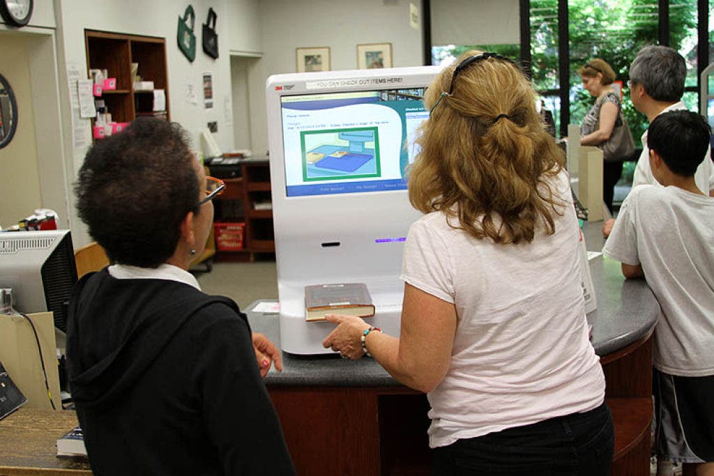 Scarsdale Public Library Installs 3M™ SelfCheck System | Scarsdale, NY ...