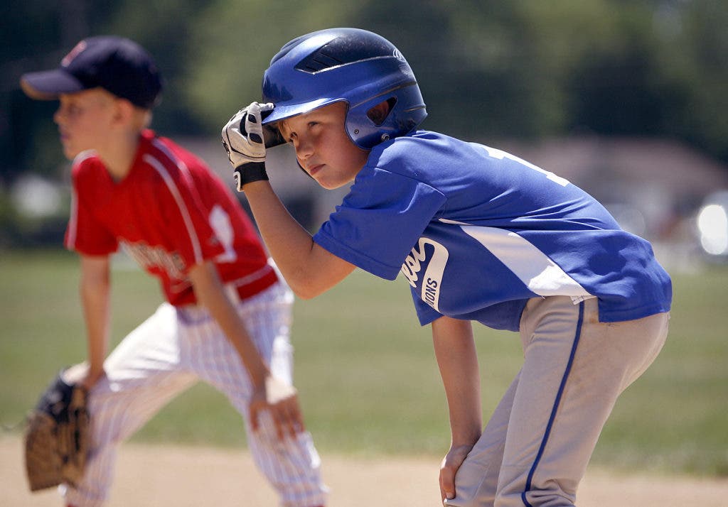 Sports Photo Gallery: Blue Demons 8-Under Team Earns 'A' for Effort ...