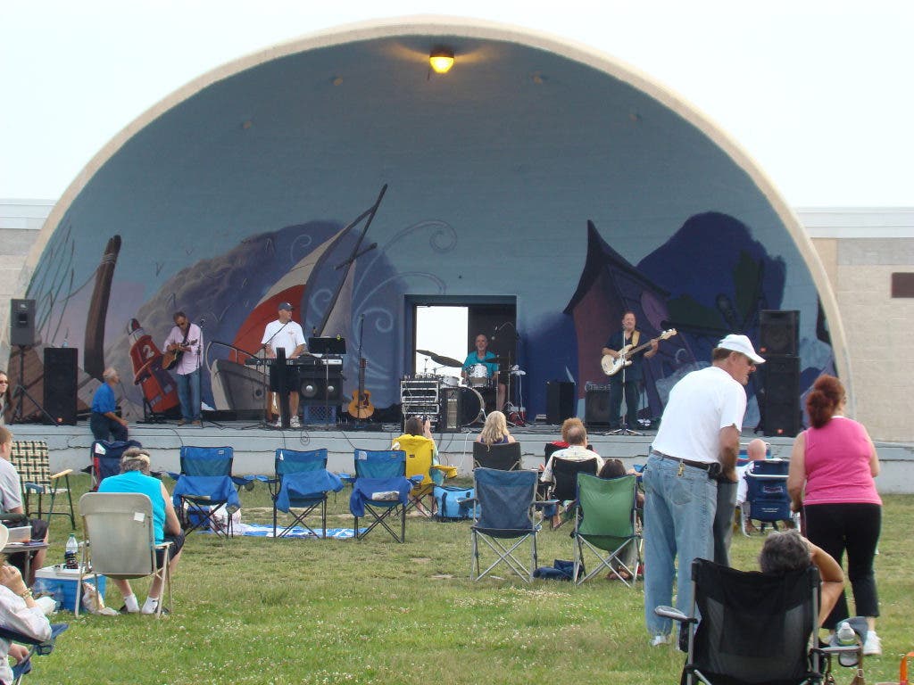 Photos: Howie Seal and Friends Concert | Patchogue, NY Patch