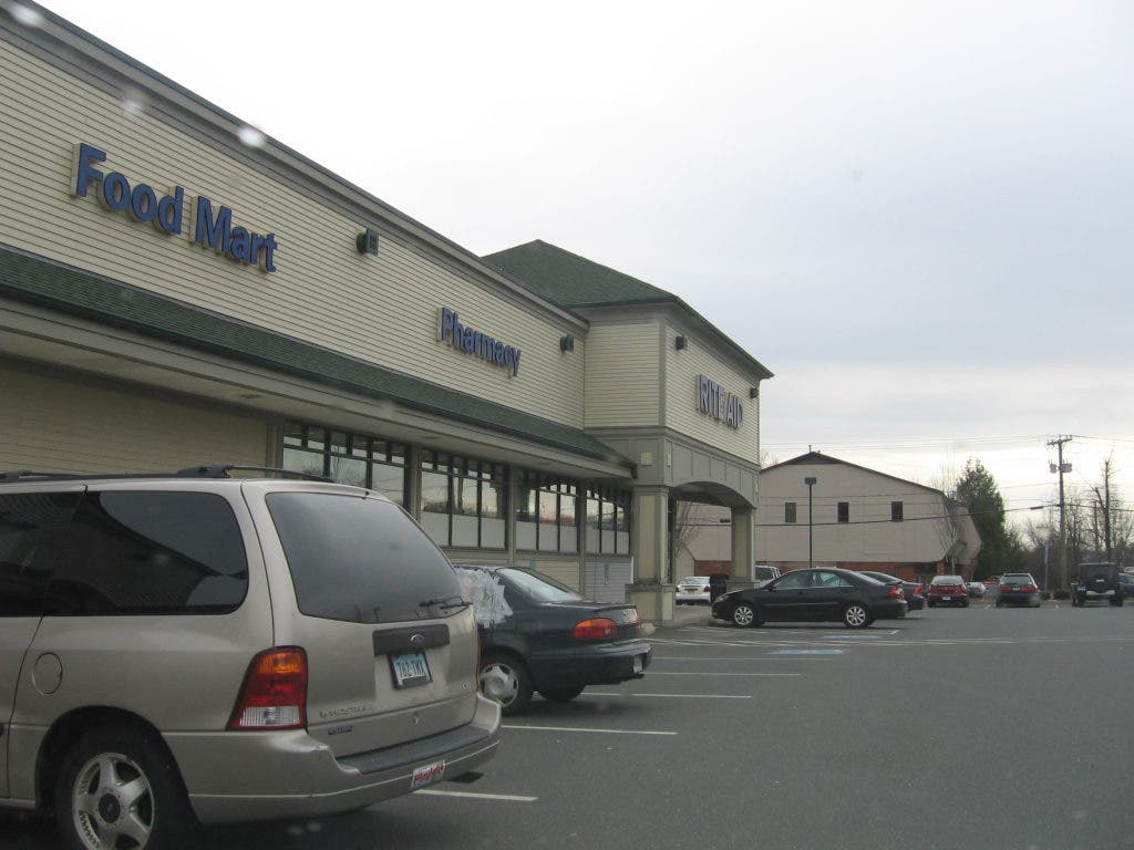 Rite Aid Shut Down Due to Fear Roof Will Collapse | Monroe, CT Patch
