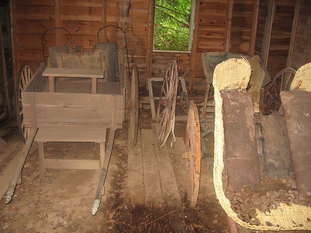 Photos: Carll Farm Visited by Residents | Commack, NY Patch