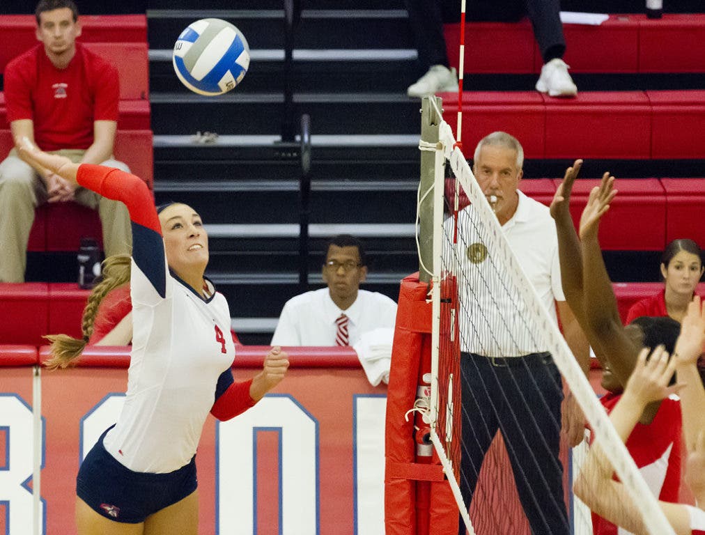 Stony Brook's Rigo Wins Rookie of the Year Honors in Volleyball ...