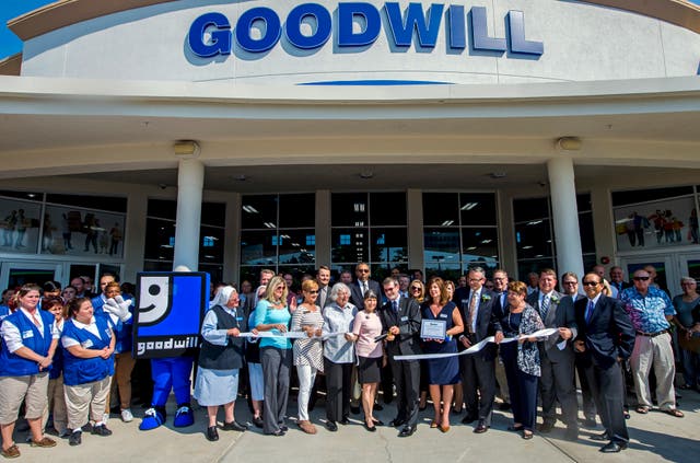 Goodwill Manasota opens its largest retail store in Lakewood Ranch ...