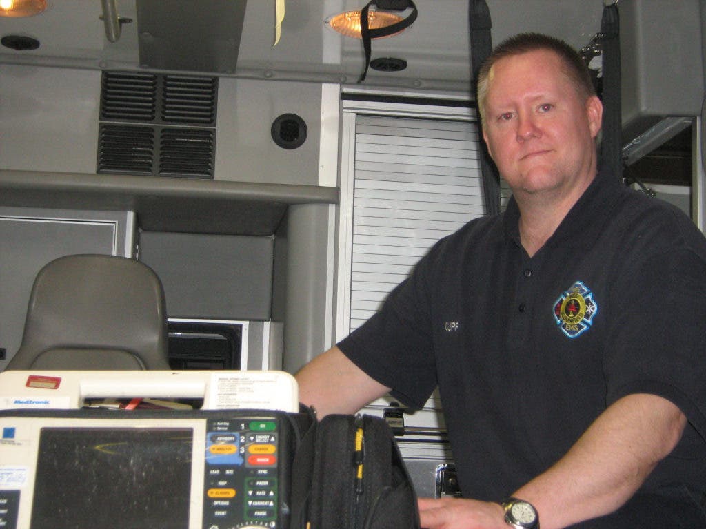 West Bloomfield Firefighters to be Honored for Saving Heart Attack ...