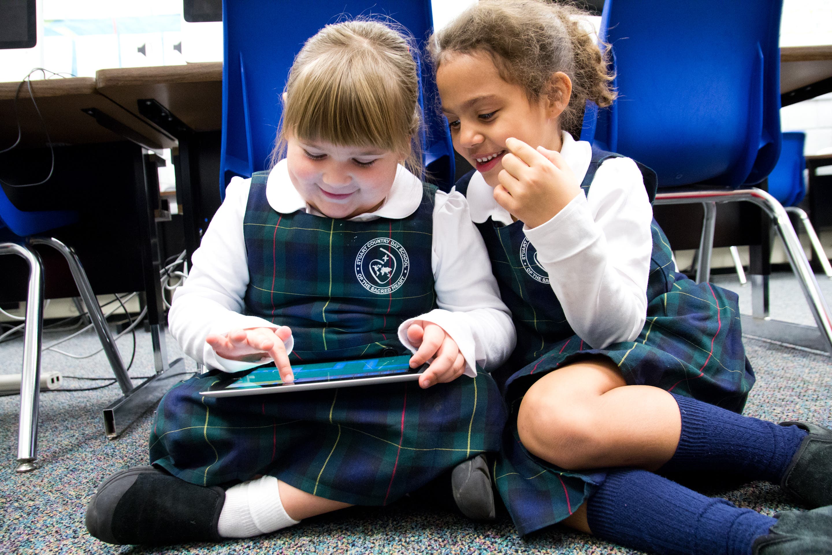 415 Stuart Girls spend an hour coding in 2nd annual Hour of Code ...