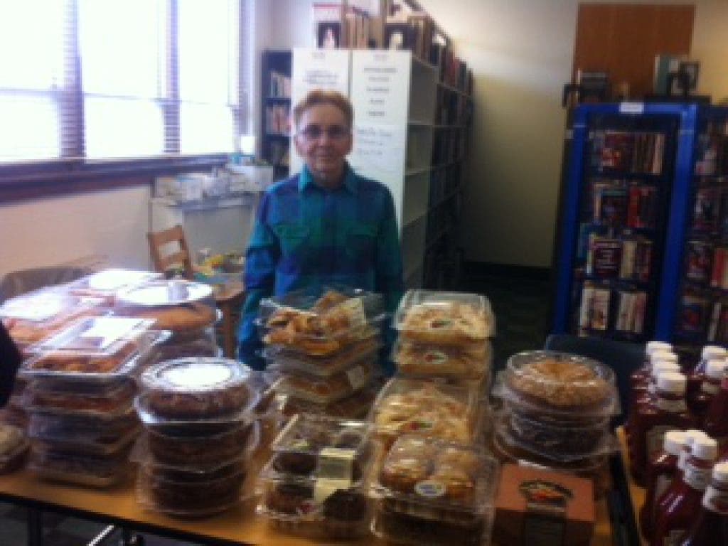 Evans Elementary students, families bolster Royersford food bank ...