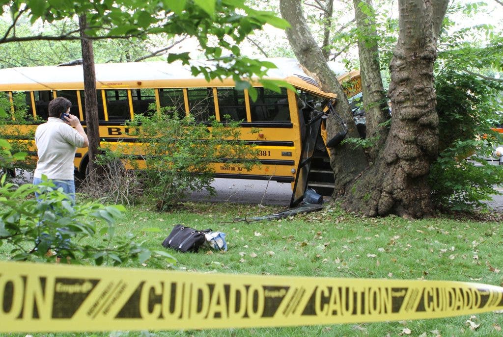 9 Injured as Princeton School Bus Hits Tree on Valley Road | Princeton ...
