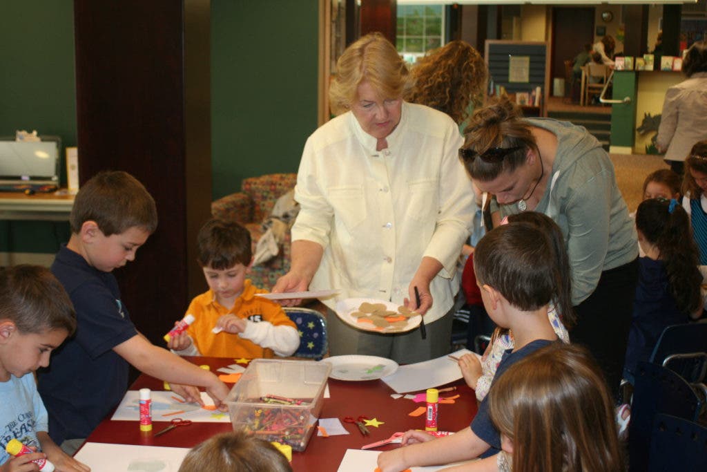 Kindergarteners Meet with Local Author Nancy Elizabeth Wallace | North ...