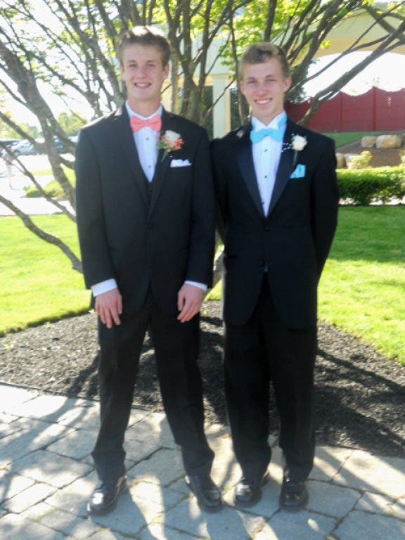 Emmaus High Junior Prom: See, Share Photos | Emmaus, PA Patch