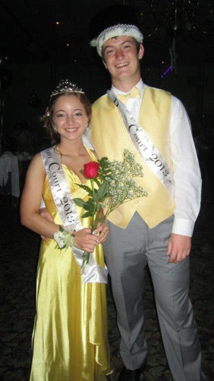 Emmaus High Junior Prom: See, Share Photos | Emmaus, PA Patch