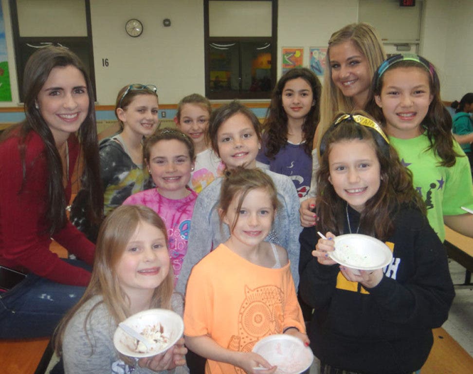Wantagh Elementary School Celebrates 'Primetime Reading Night ...