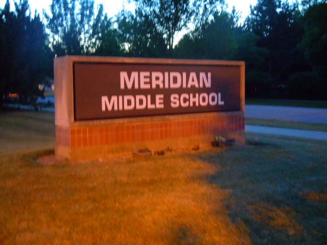 Sixth-Grader Wins Meridian Middle School Spelling Bee | Buffalo Grove ...