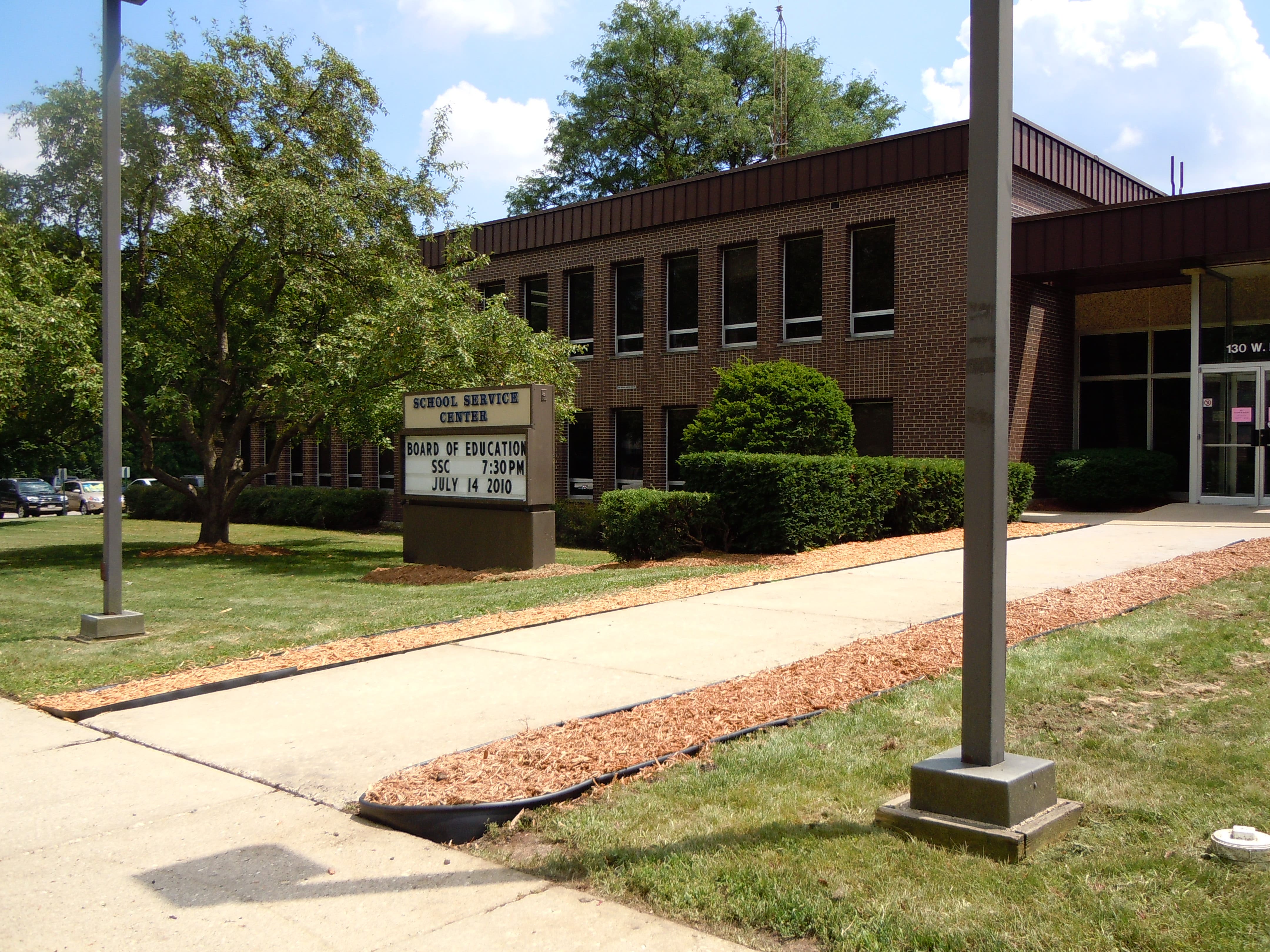 WWS Students Beautify the School Service Center | Wheaton, IL Patch