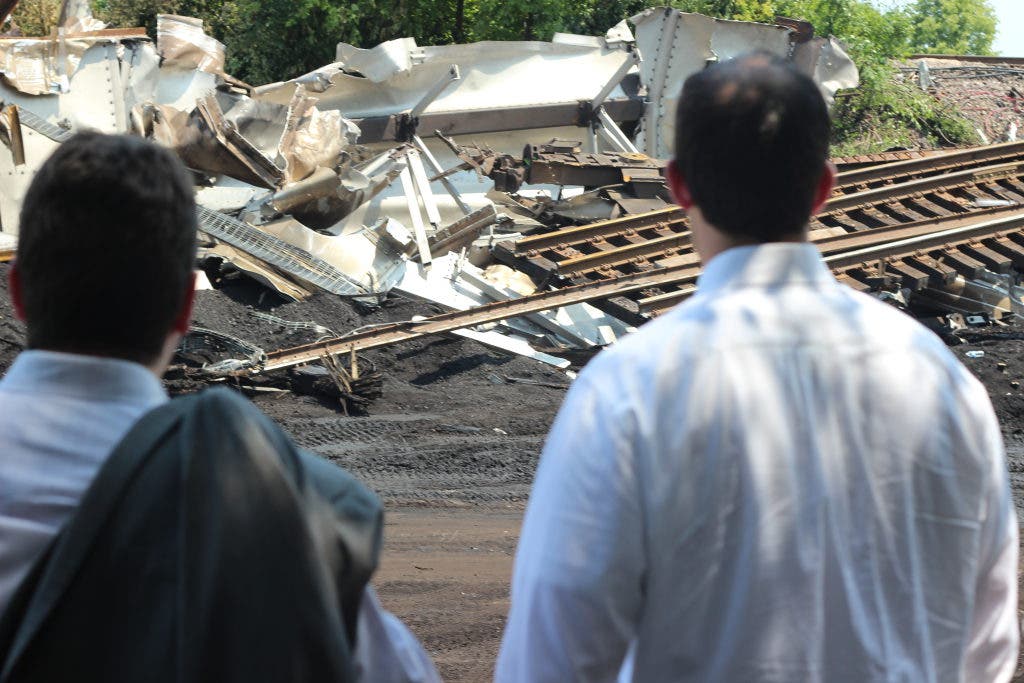 Home Video May Hold Clue in Fatal Train Derailment Case | Glenview, IL ...