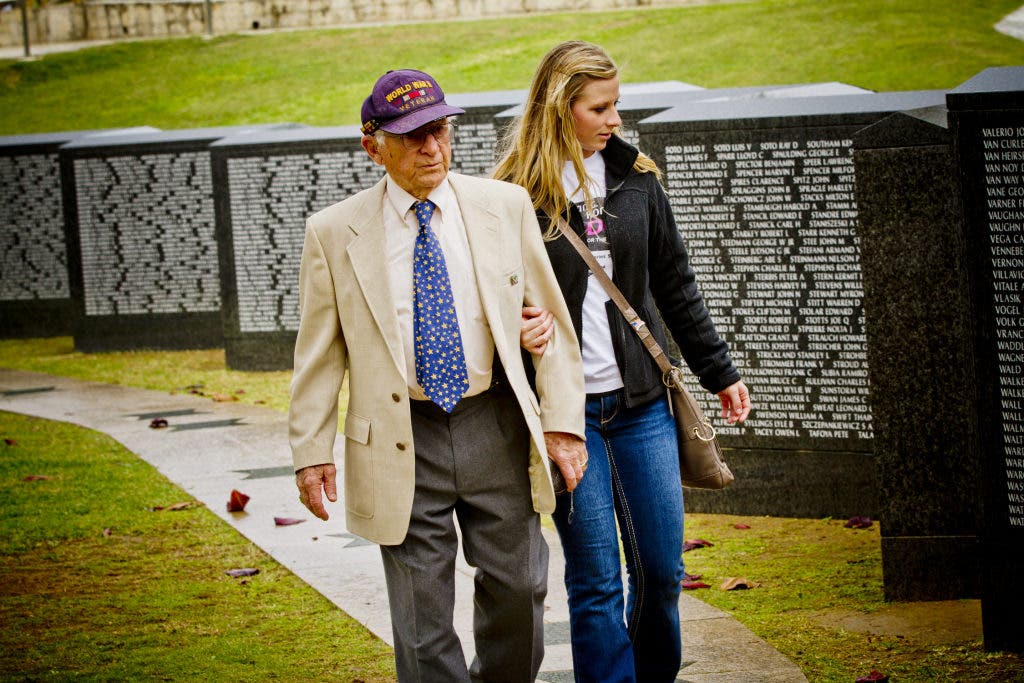 Local Veteran Travels with College Students to England for WWII History ...
