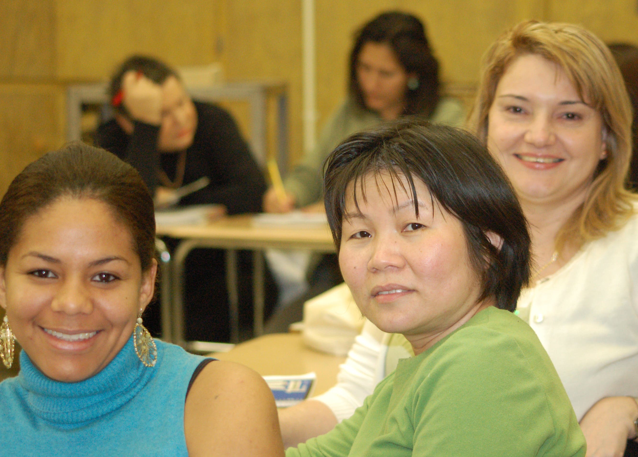 Adult School Will Provide Free ESL Classes For New Immigrants