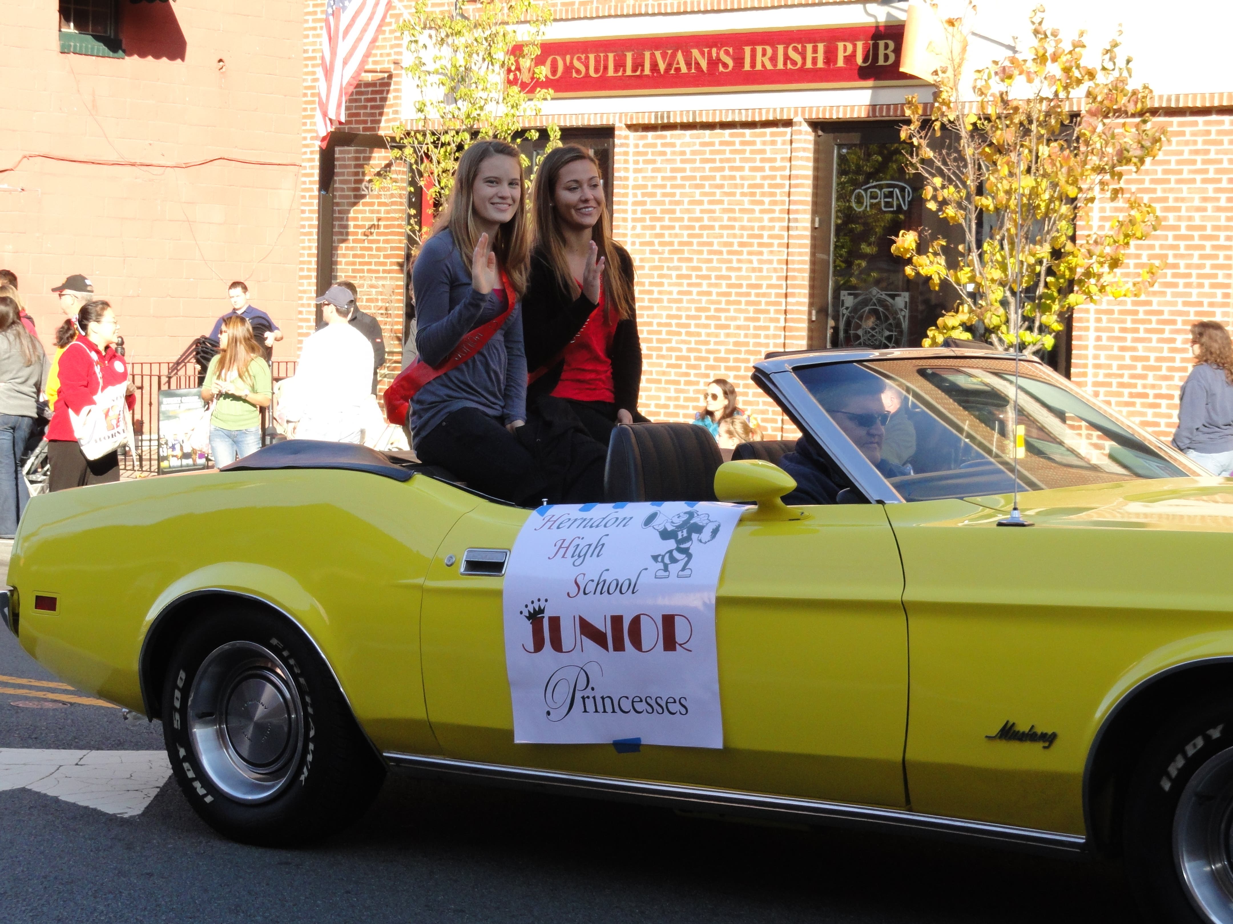 Herndon Homecoming Parade Needs Volunteers, Convertibles | Herndon, VA ...