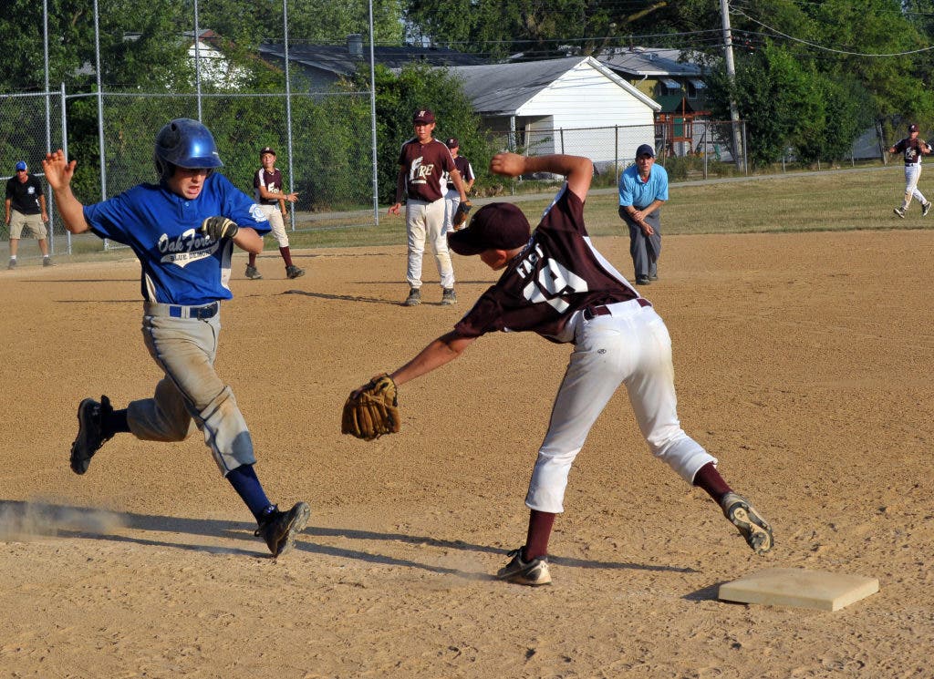Sports Photo Gallery: Blue Demons 12-Under Baseball Battles in 'Burbs ...