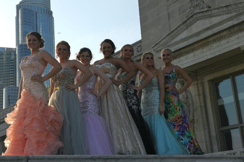 Sandburg's 2013 Senior Prom at the Field Museum (Gallery) | Orland Park ...