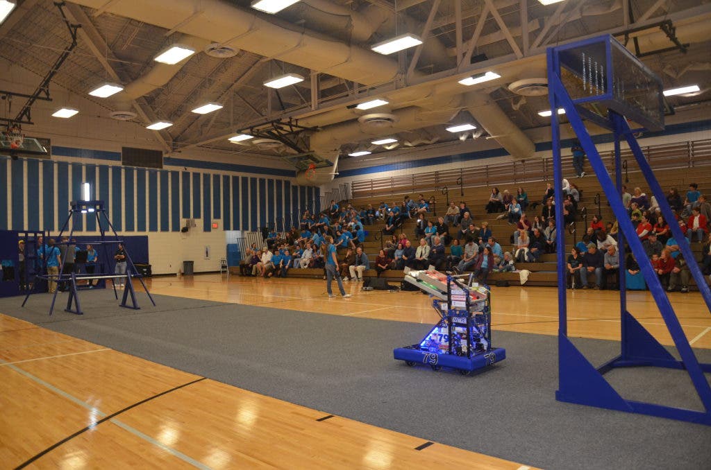 VIDEO: Kids Show Off Frisbee-Throwing Robot | Palm Harbor, FL Patch