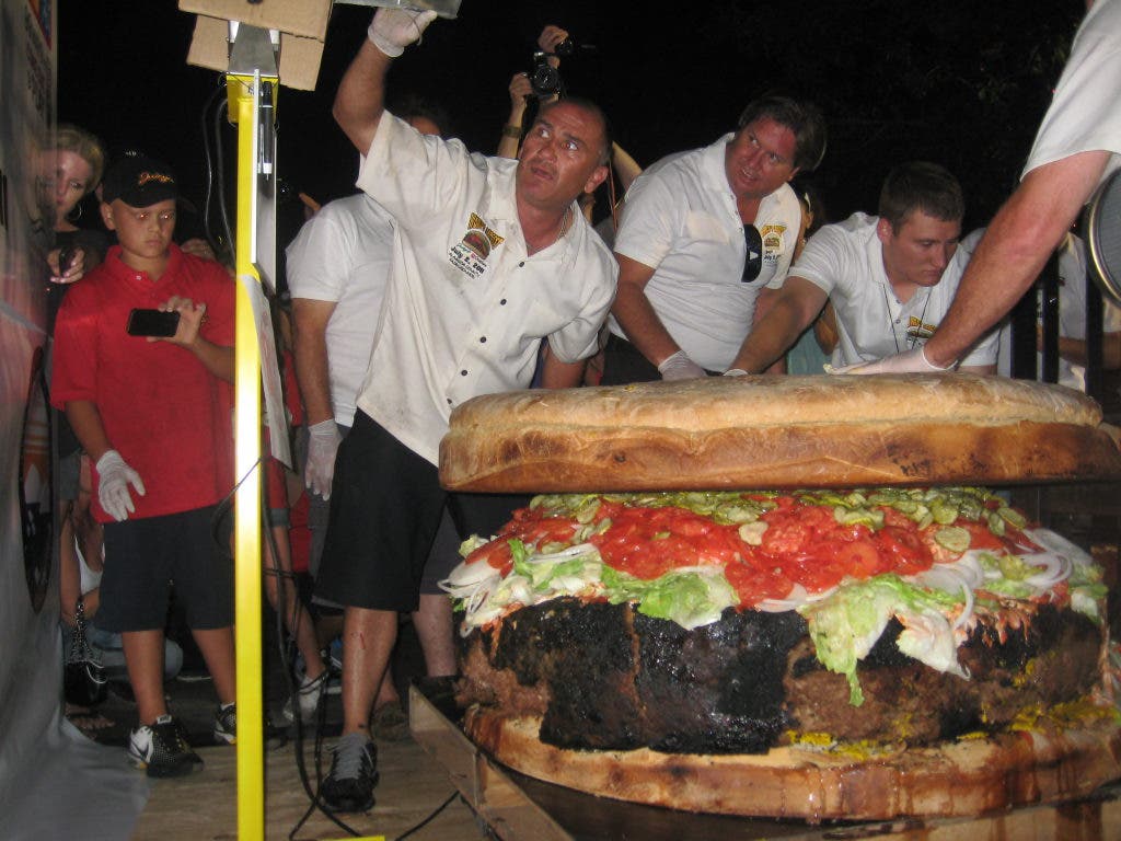 It's Official — It's the World's Largest Hamburger | Pleasanton, CA Patch