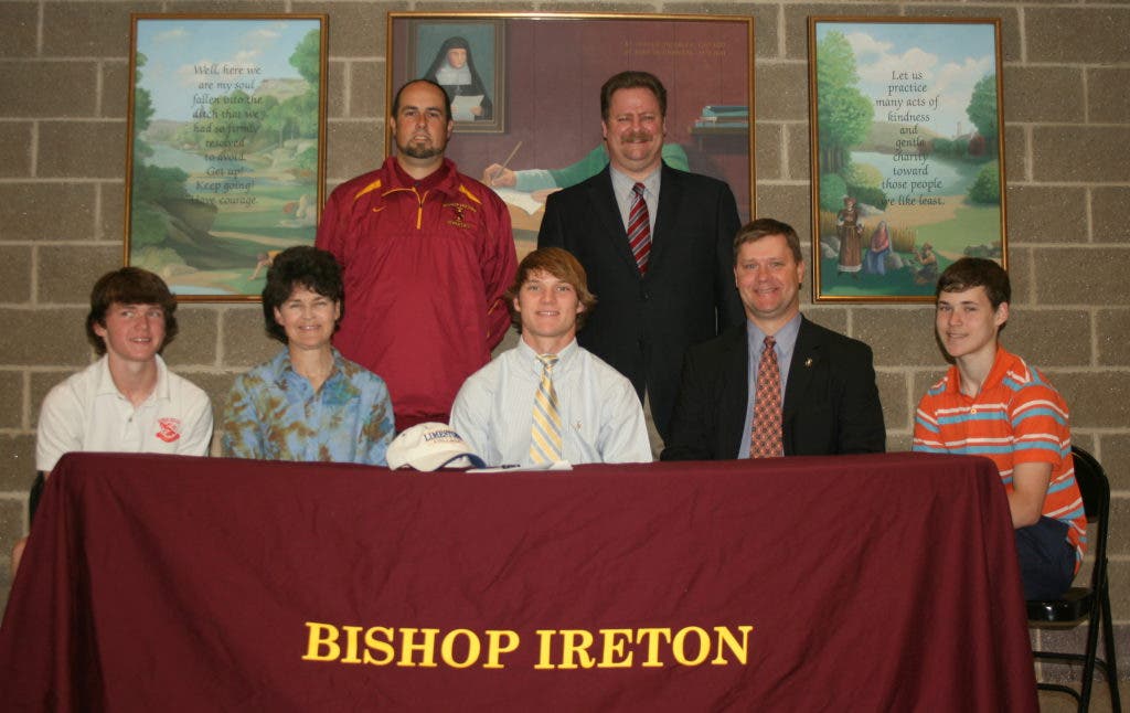 Fort Hunt Resident Robert Chastain Signs to Play Lacrosse at Limestone ...