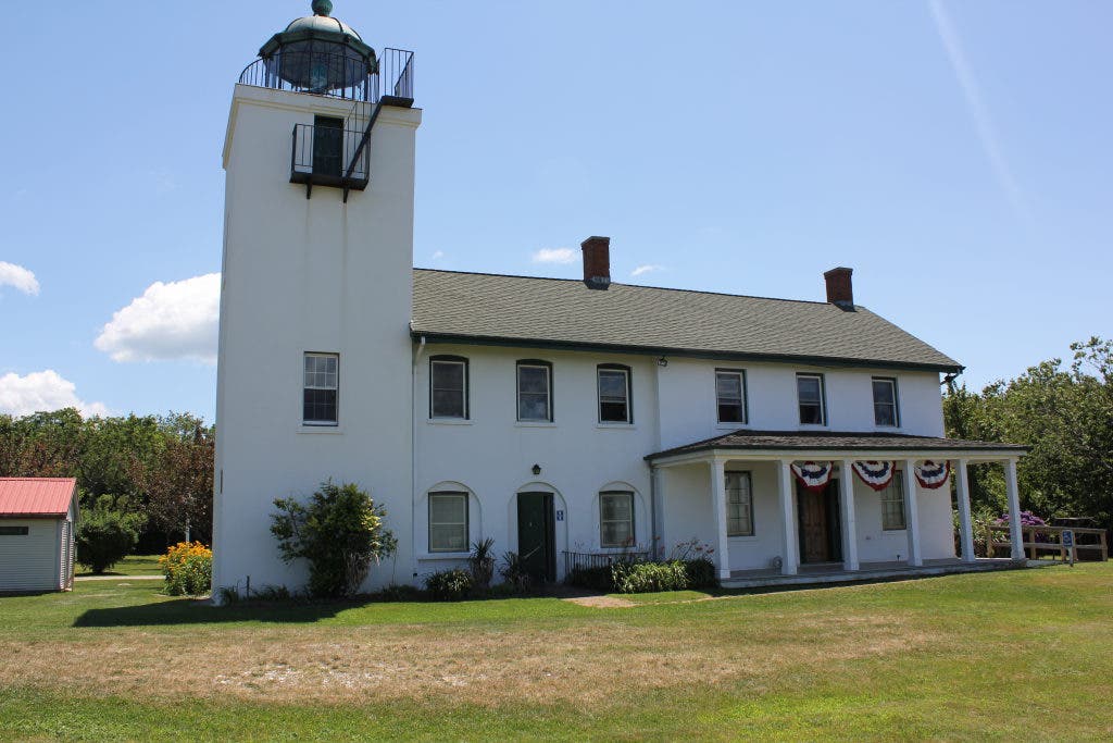 #77: Lighthouses Shine on the North Fork's Nautical Heritage | North ...