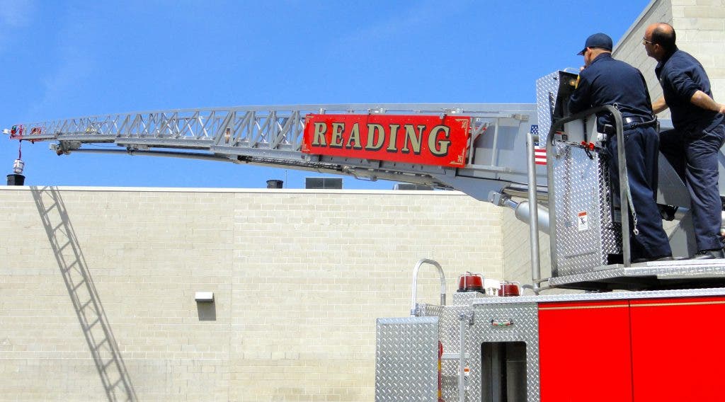 PHOTOS: Reading Fire Dept. Gets Aerial Ladder Training | Reading, MA Patch