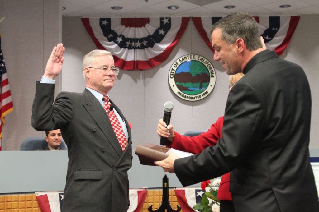 Voepel and Dale Take Oath of Office for Mayor and City Council Seats ...