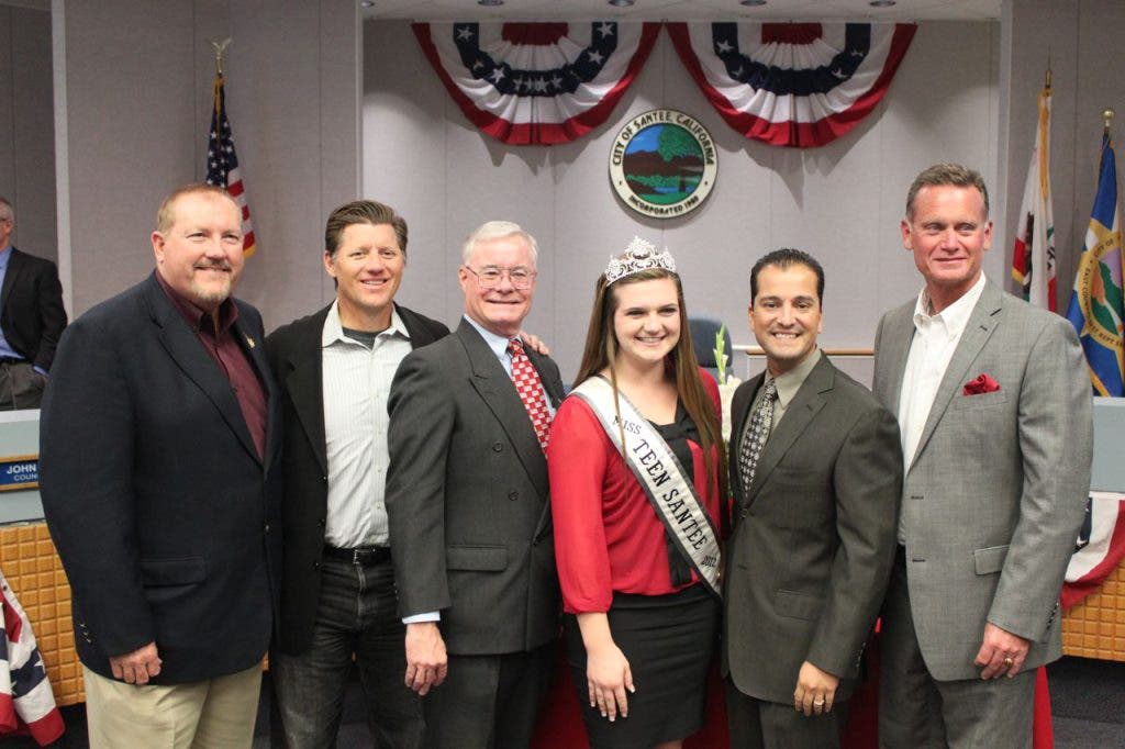 Voepel and Dale Take Oath of Office for Mayor and City Council Seats ...