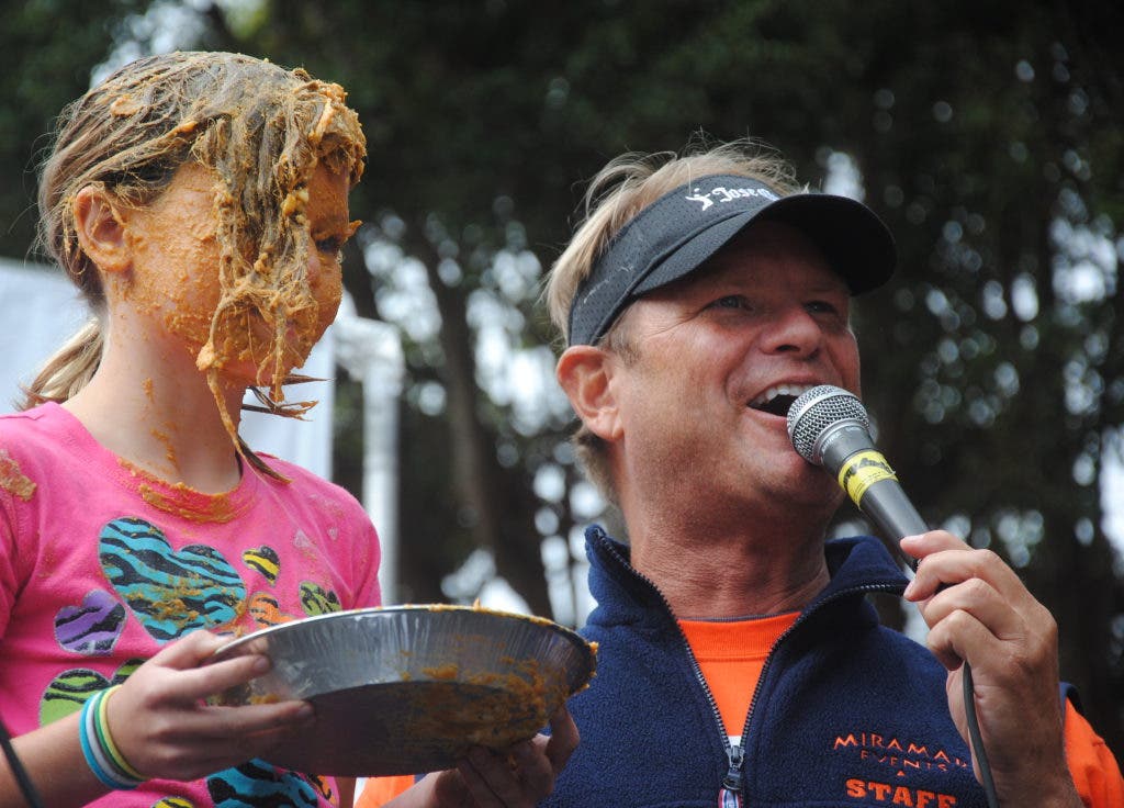 Make a Mess, Eat a Lot, Win: Pumpkin Pie-Eating Contest (VIDEO) | Half ...