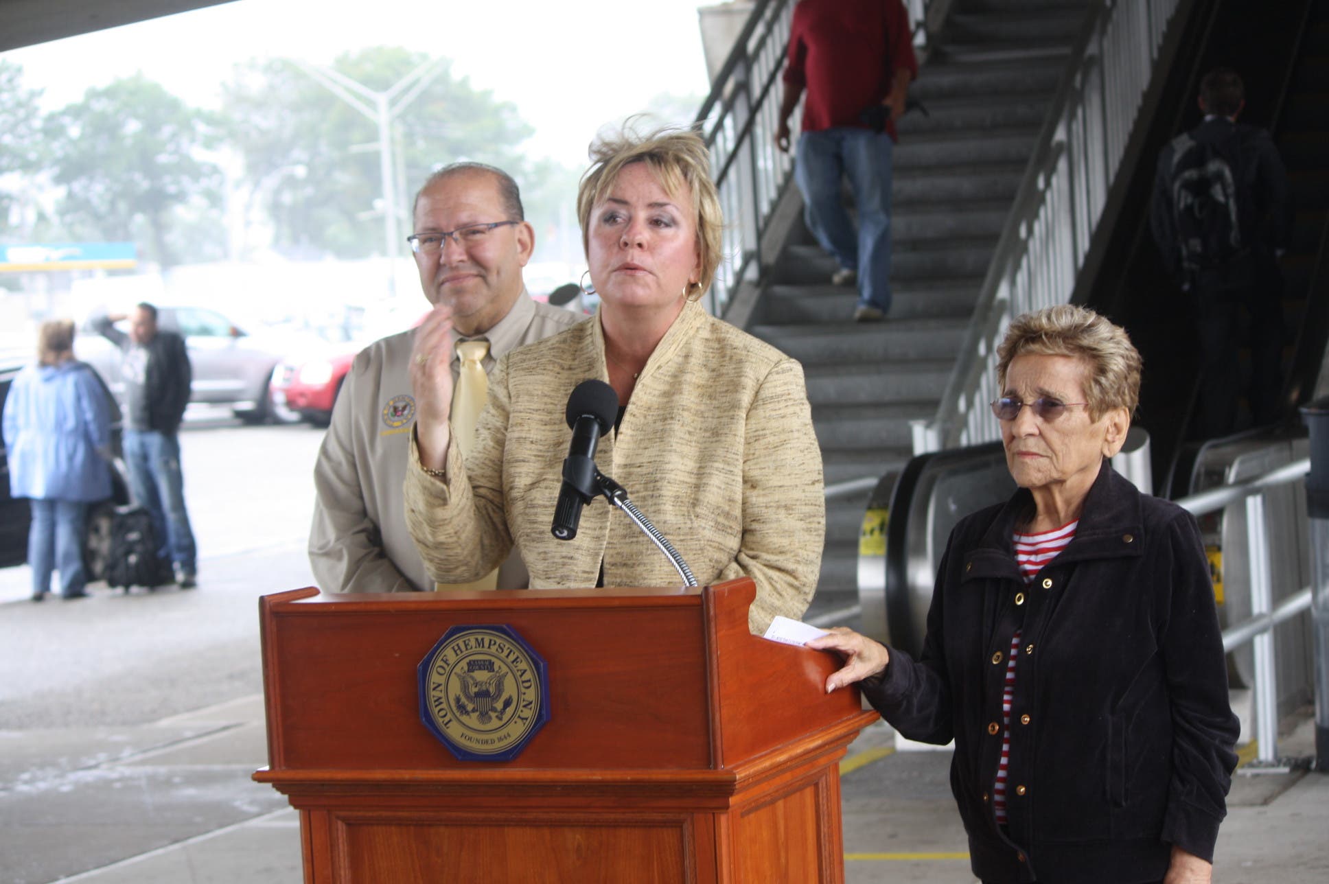 Town Announces Intent for Merrick LIRR Permit Program | Merrick, NY Patch