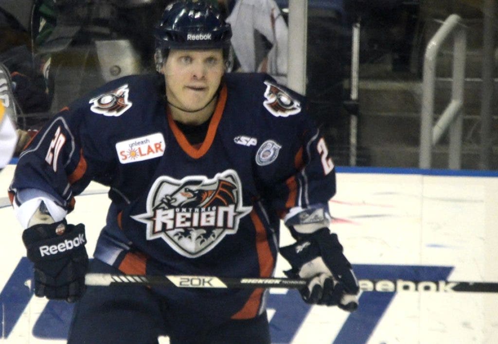 Lamoureux Goes From Third Line to Top Scorer for Reign | Claremont, CA ...