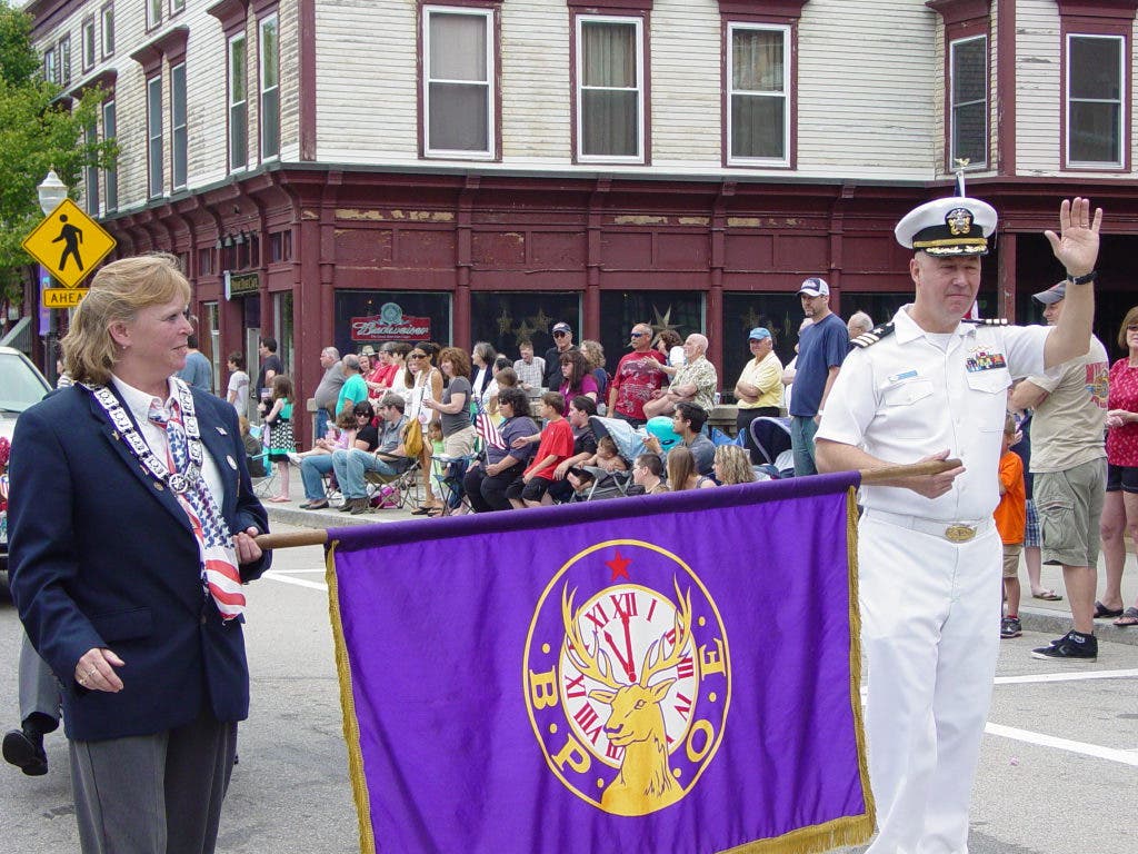 Crowds Come Out For The Westerly-Pawcatuck Memorial Day Parade ...