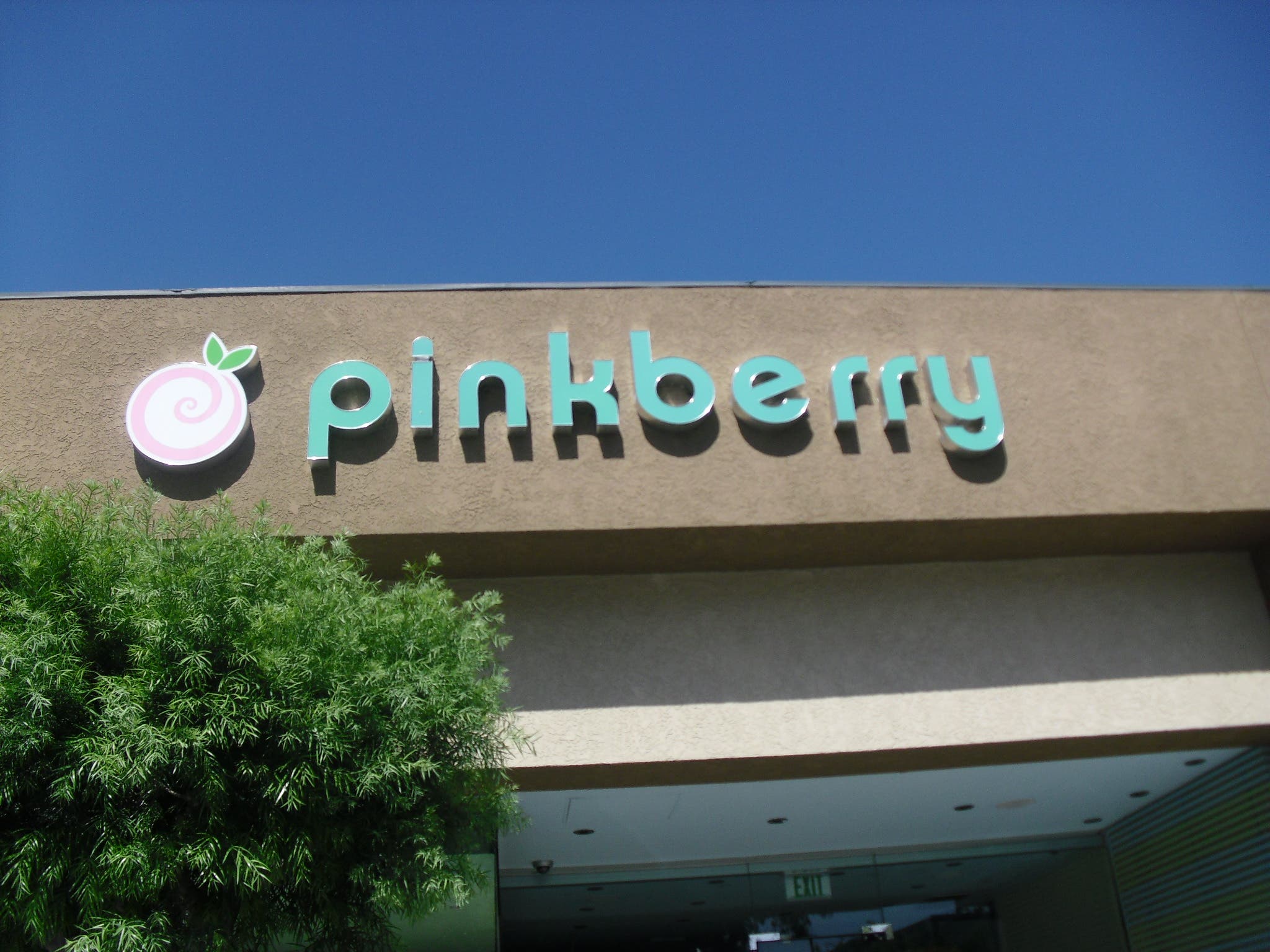 Pinkberry Set to Open in Garden City July 9 | Cranston, RI Patch